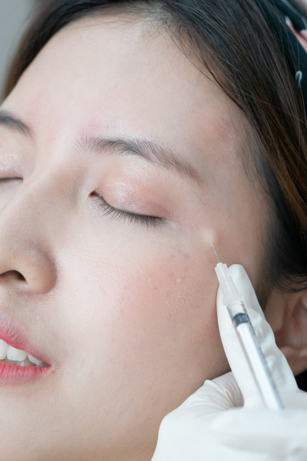 台中醫美診所｜電音波、皮秒、埋線拉提、肉毒、熊貓針 - 禾伊美學診所